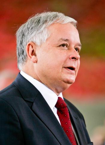 Polish President Lech Kaczynski Dead in plane crash at 60, obituary ...