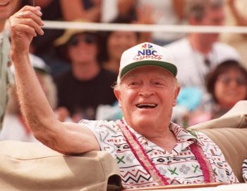 Ellis Island Commemorates American Icon Bob Hope | The Epoch Times