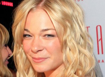 LeAnn Rimes Releases New Song ‘Crazy Women’ (Listen) | The Epoch Times
