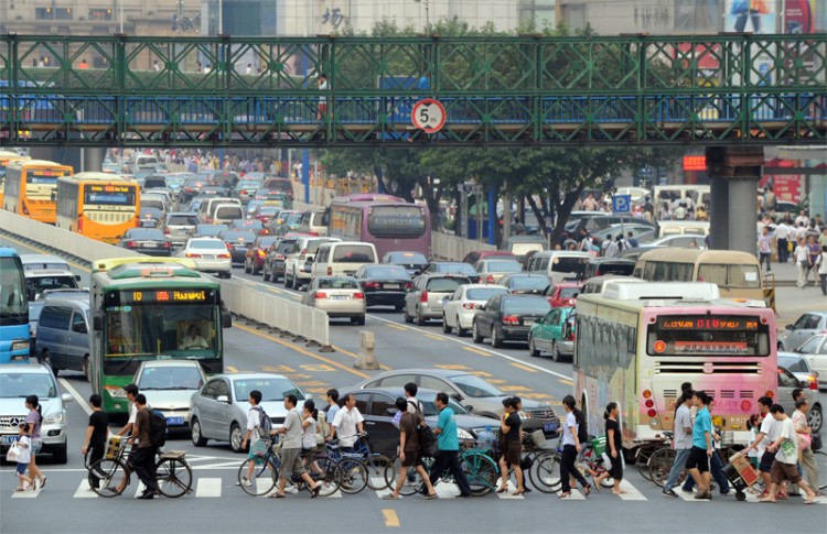 How Many Chinese Does it Take to Cross the Street?