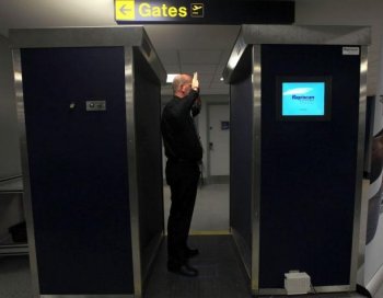 A Mountain Reflection: Invasion of the Body Scanners | The Epoch Times