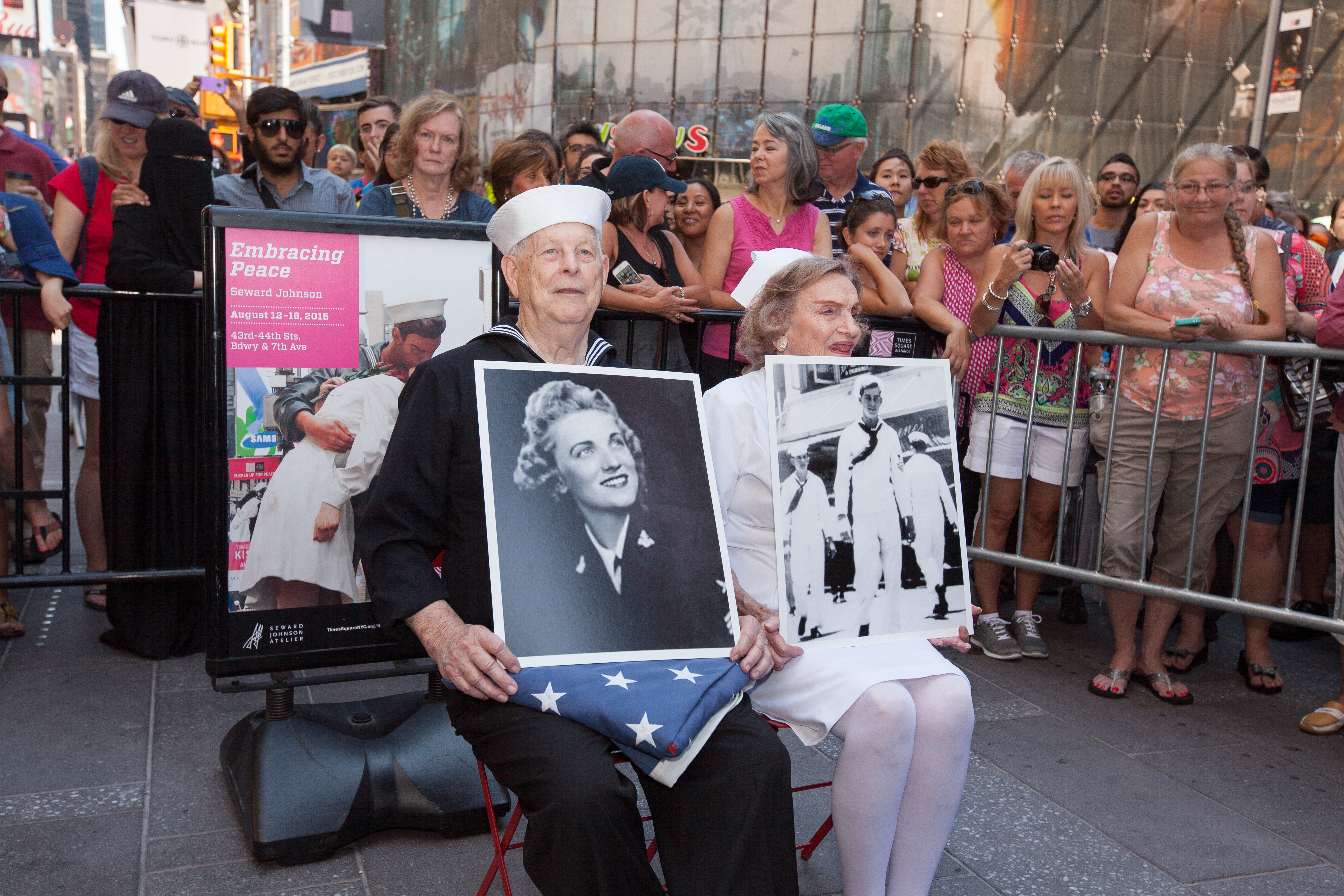 National World War II Memorial Commemorates V-J Day | EpochTV
