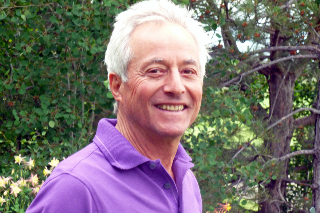 Doctor Talks ‘Miracle’ Recoveries, Using Intuition | The Epoch Times