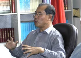 Chinese Defector Reveals Officials’ Desire to Quit the Communist Party ...