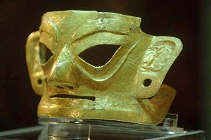 3000 Year Old Gold Mask Exhibits in China | The Epoch Times