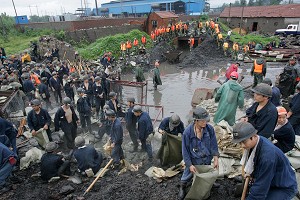 A Week of Mining Disasters, 181 Trapped | The Epoch Times