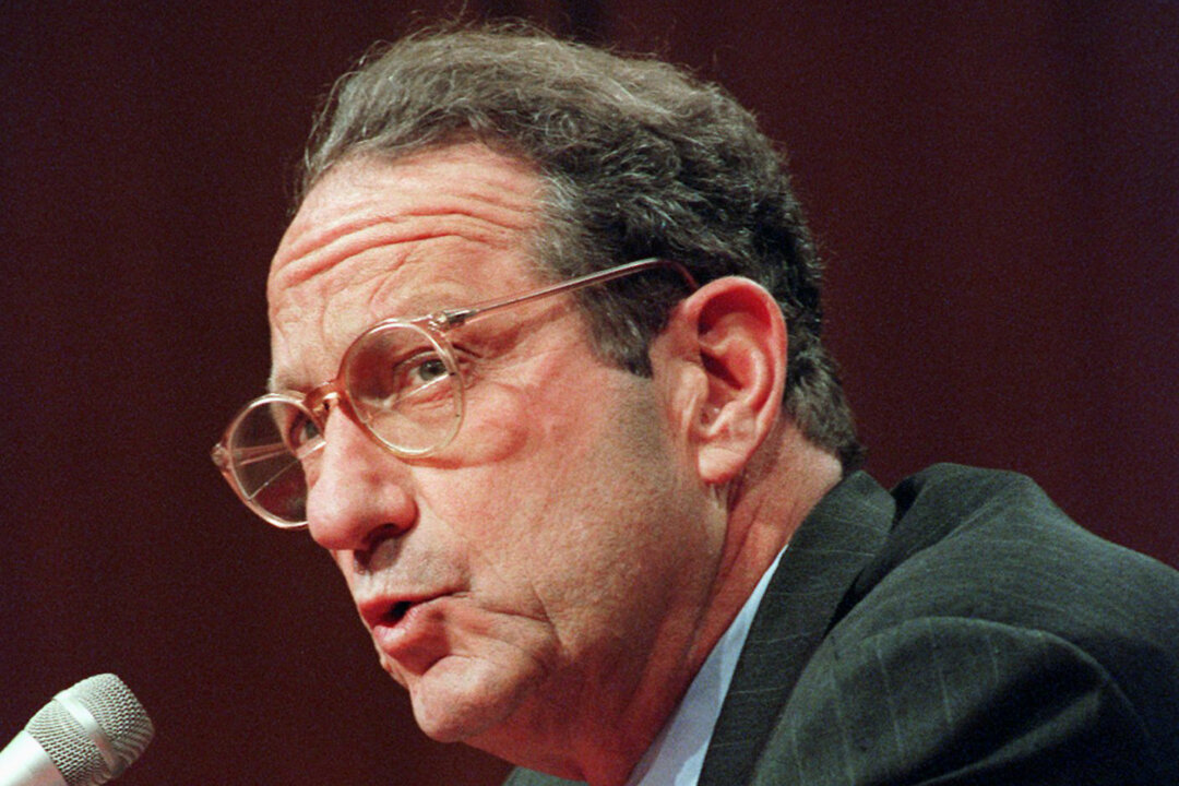 Former CIA Leaders Release Book Defending Brutal Tactics | The Epoch Times