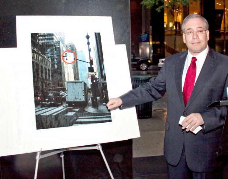 Borough President Stringer: ‘Don’t Block The Bus’ Borough President Stringer: ‘Don’t Block The Bus’