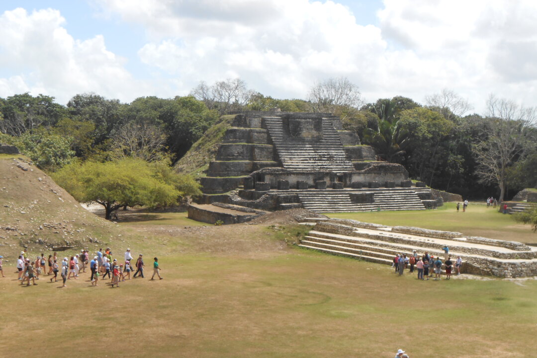 Belize: Standing With the Gods at Altun Ha | The Epoch Times