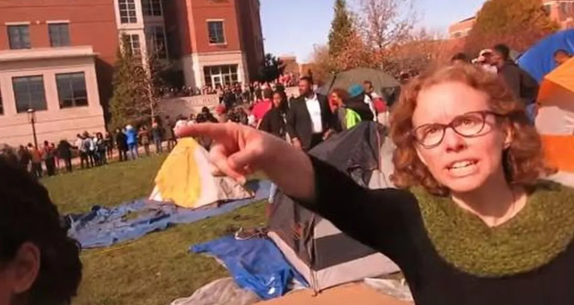 Video Shows University of Missouri Protesters and Professor Pushing ...