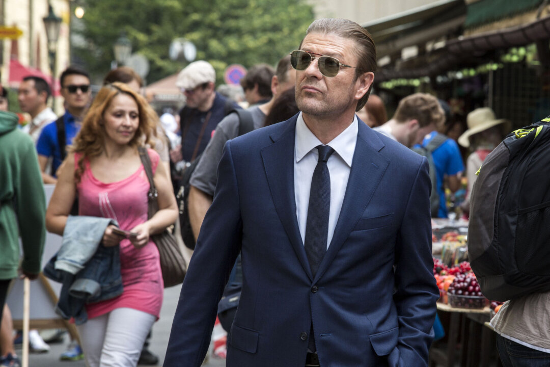 TNT Shelves Show Depicting a Paris Shooting | The Epoch Times