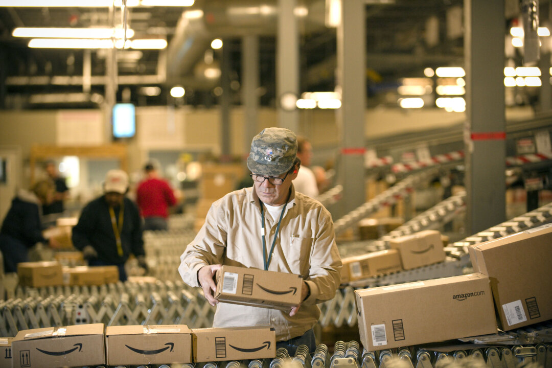Amazon Shutting Down Dozens of Warehouses in US, Shares Fall Over 25 ...