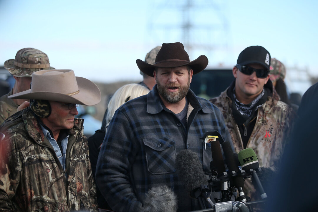Arrests of Oregon Standoff Leaders Leaves 1 Person Dead | The Epoch Times