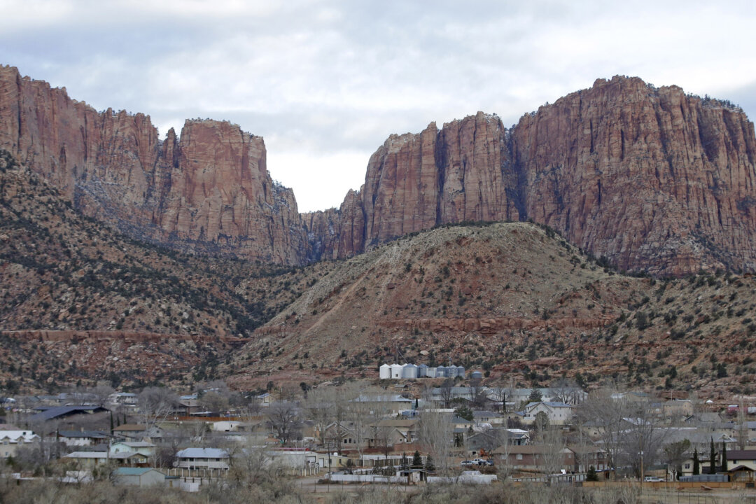 Kids Testify in Polygamous Child Labor Case | The Epoch Times
