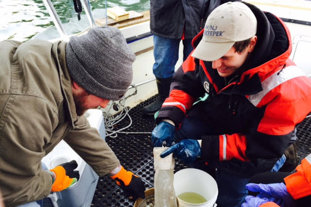 NYC Waters Are Teeming With Plastic Particles, Study Finds | The Epoch ...