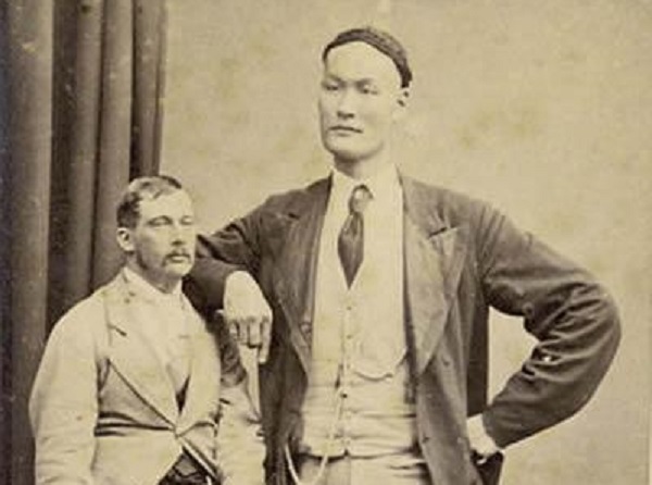 Amazing Old Photos of Giant Chinese Men From Imperial Times | The Epoch ...