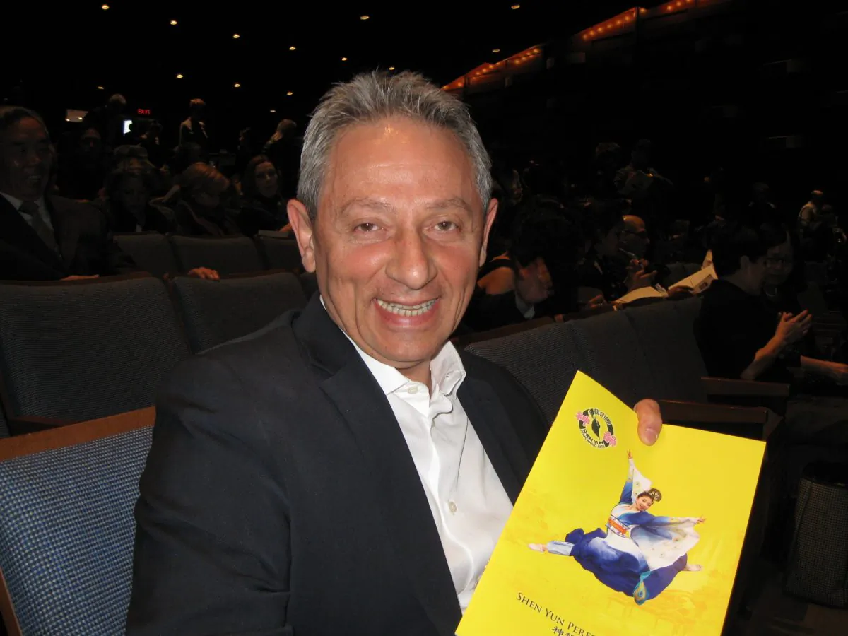 Business Leaders Applaud Eye-Opening Shen Yun