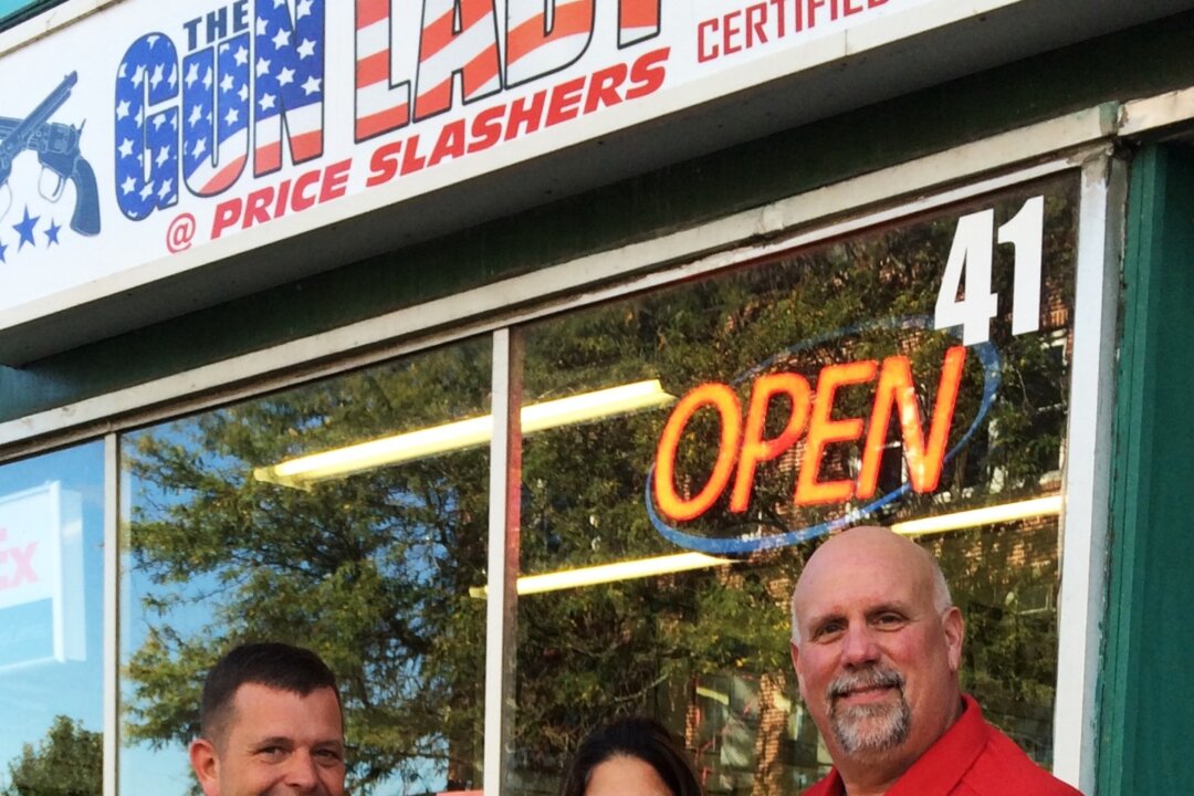 PJ Business of the Month: The Gun Lady | The Epoch Times