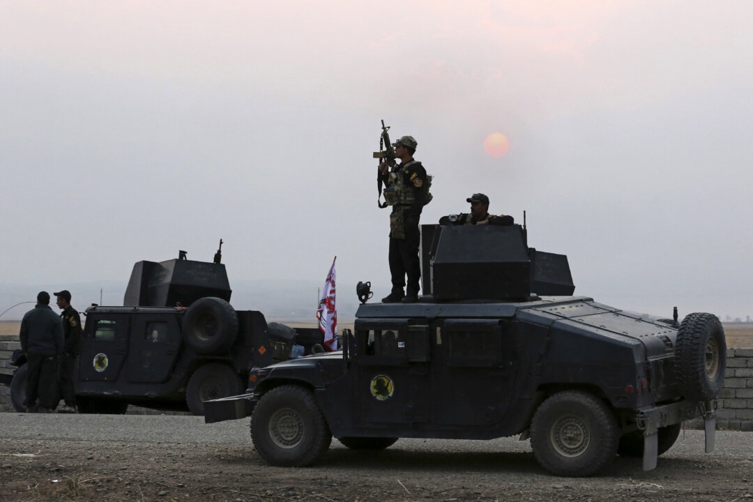 Iraq Forces Shell ISIS Near Mosul; Group Urges Airstrike Probe | The ...