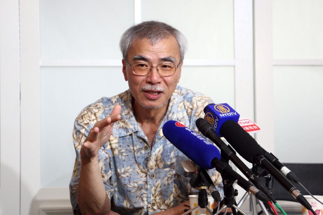 Joseph Lian: Hong Kong’s Leader Hastens His Own Fall | The Epoch Times
