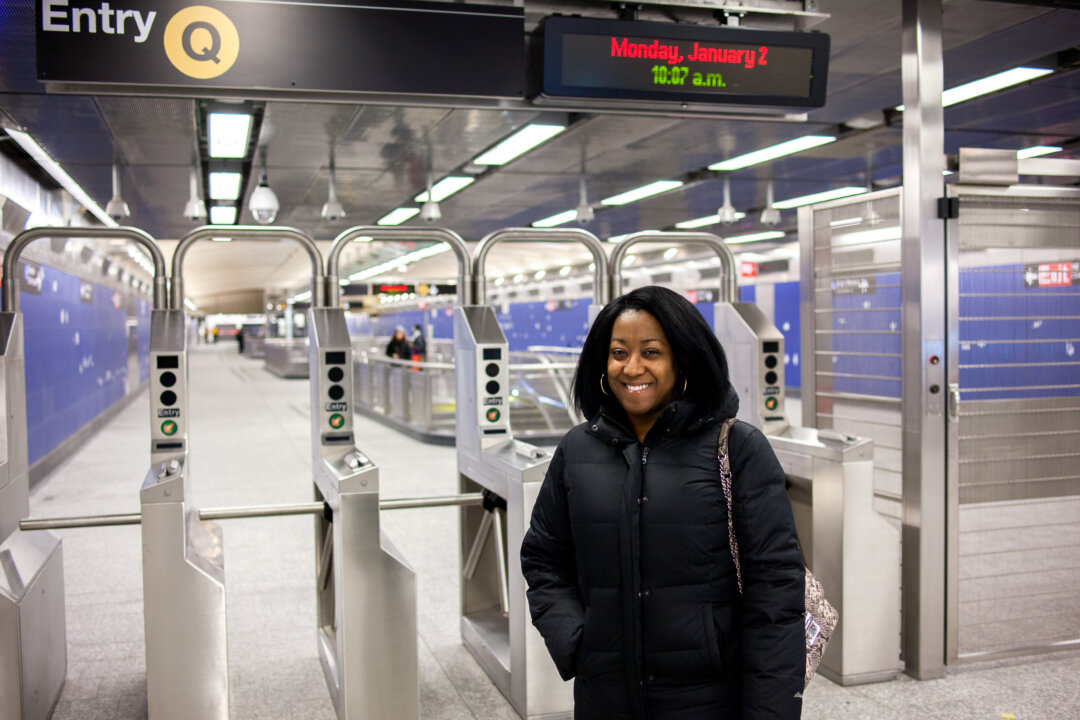 New Yorkers Flock to New Subway Line Almost a Century in the Making ...