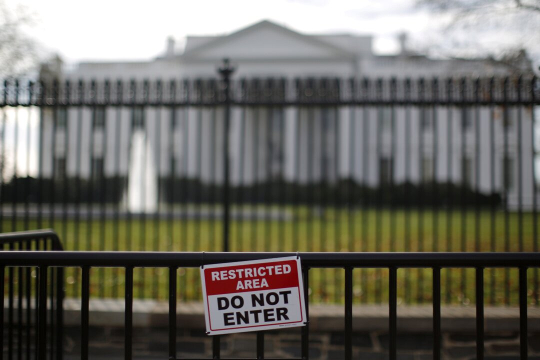 The Secret Service Needs Help: Five Recent ‘Breaches’ Under Trump | The ...