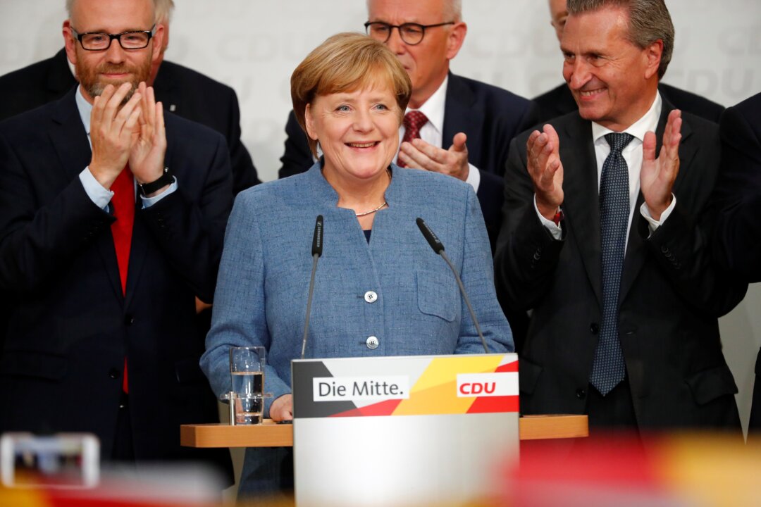 Merkel Wins Fourth Term as Far-Right Enters German Parliament | The ...
