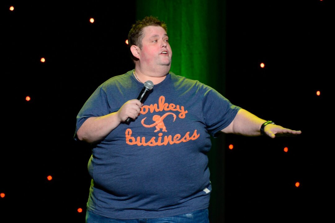 Coroner: Comedian Ralphie May’s Cause of Death Revealed | The Epoch Times