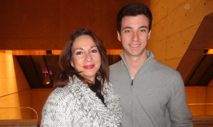 Interior Designer Fascinated By Shen Yun Backdrop