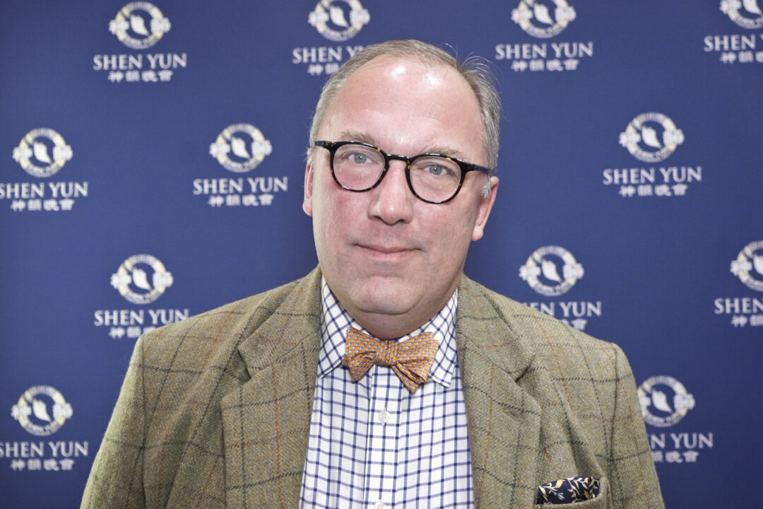 Priest Finds the Spirit of Shen Yun Dancers Infectious and Delightful ...
