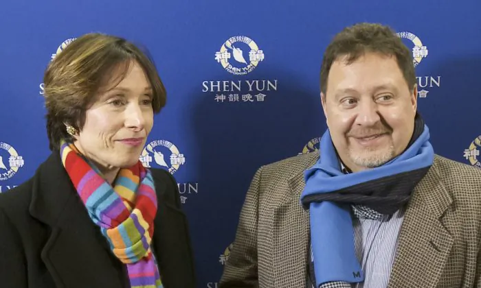 Designer Enjoys ‘Sea of Colors’ at Shen Yun