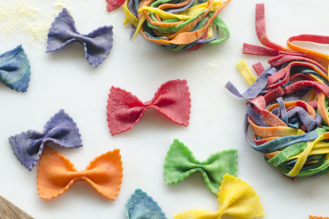 DIY Rainbow Pasta | The Epoch Times