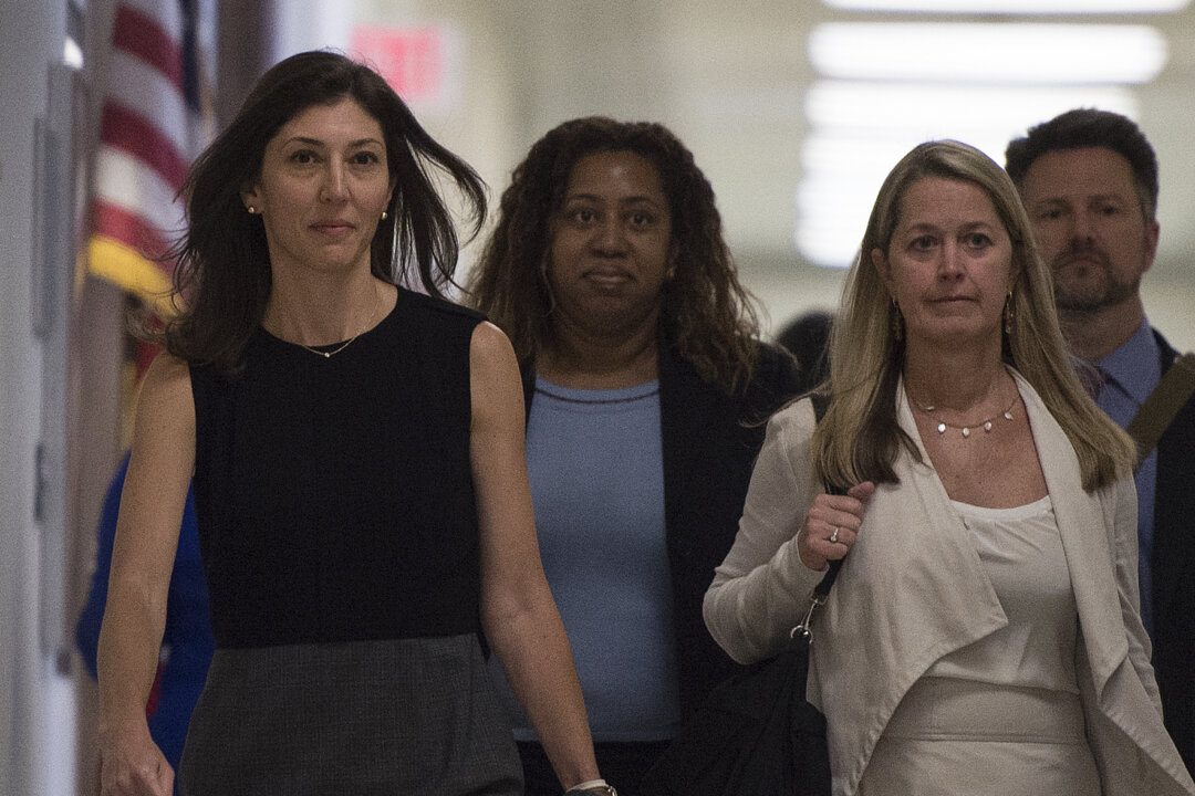 Ex-FBI Lawyer Lisa Page Sues DOJ, FBI for Publishing Her Texts With ...