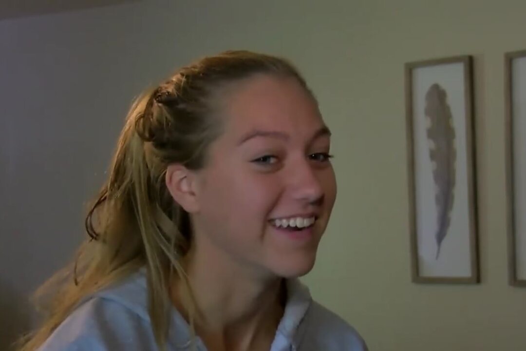 Teen Girl Crowned Homecoming Queen, Kicks Winning Goal in Same Night ...