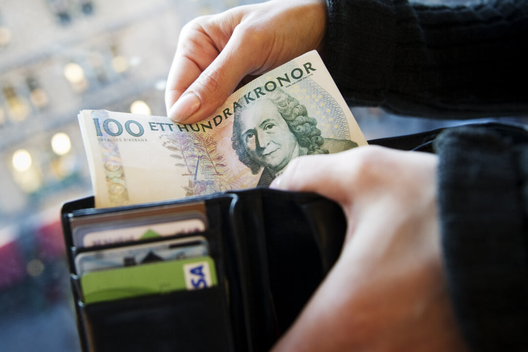 Sweden to Begin Trials for State-Backed Traceable Electronic Money ...