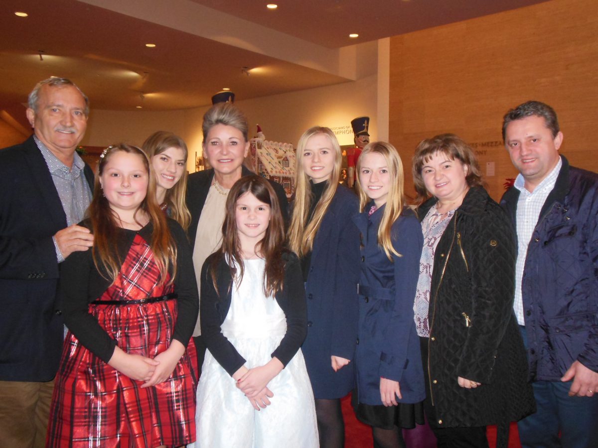 Company President Inspired to Help Others After Experiencing Shen Yun