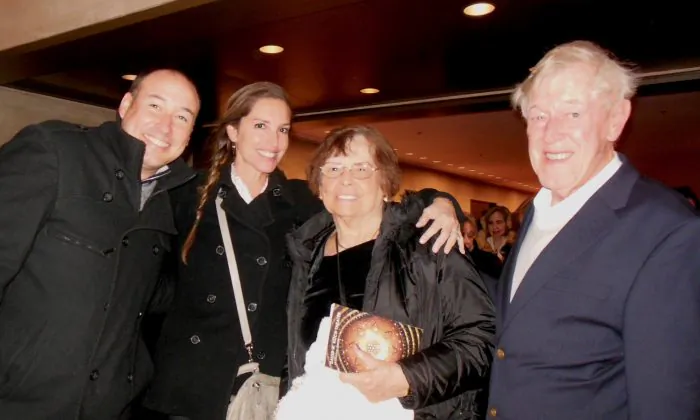 Family Flew Cross-Country for Shen Yun Opening Night