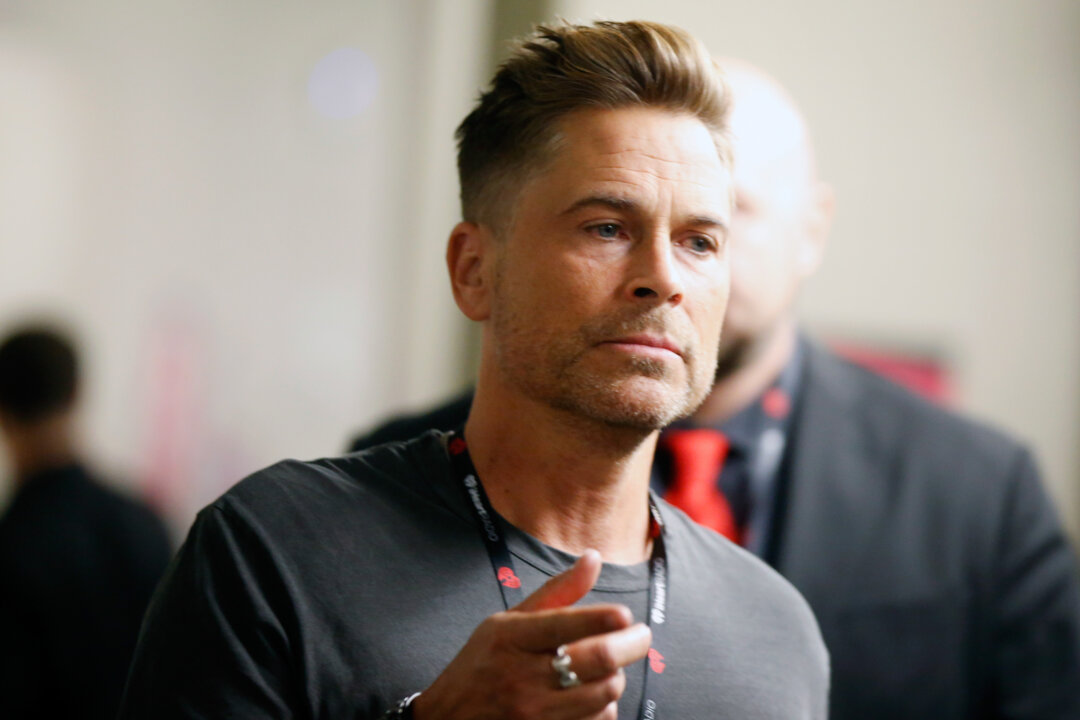 Rob Lowe Deletes Elizabeth Warren Tweet After Social Media Backlash ...