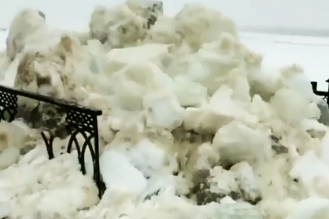 Rare and Unusual Snow and Ice Formations | The Epoch Times