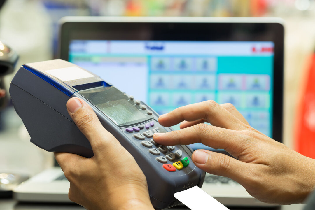 Cashier Shames Woman for Not Having Enough Food Stamps Until Angry ...