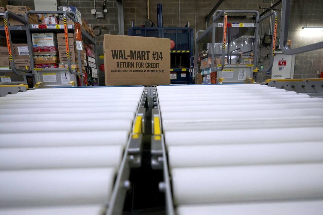 Walmart Ups the Delivery Game With Next Day Shipping | The Epoch Times