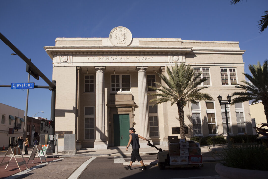 Inside the Numerous, Shrouded Links Between NXIVM and Scientology | The ...