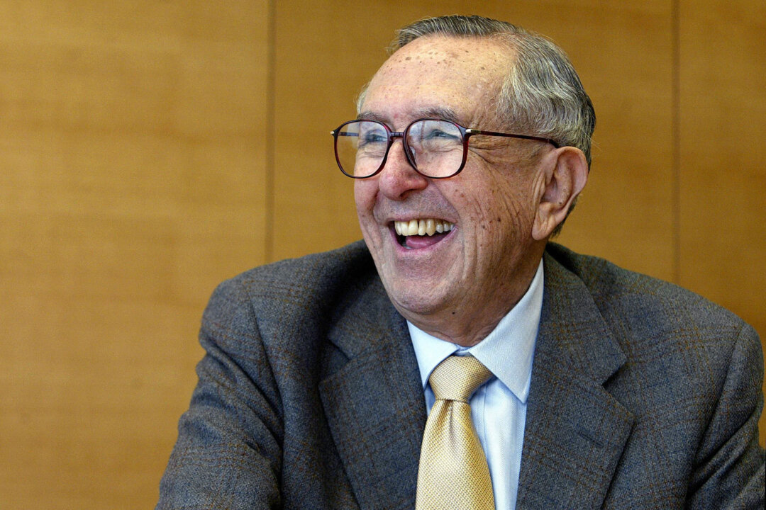 Famed architect Cesar Pelli dies at 92 | The Epoch Times