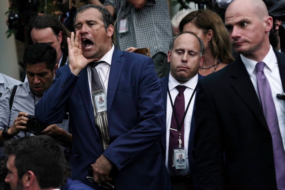 White House Suspends Press Pass of Reporter Who Threatened Trump’s ...