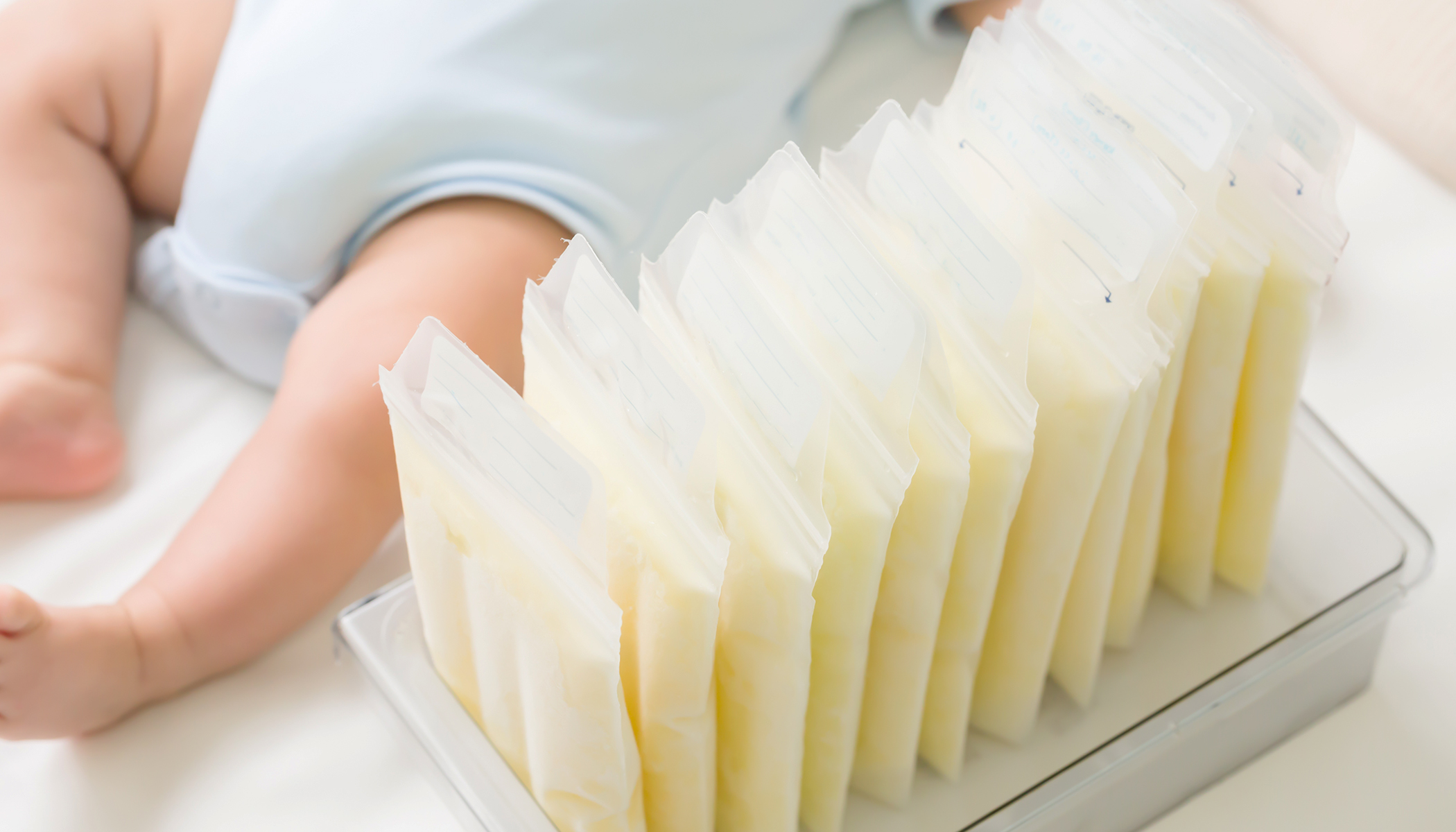 Moms Donate Over 500oz of Breastmilk to Baby of Police Officer Killed ...