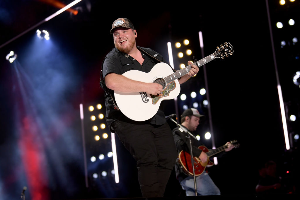 Country Singer Luke Combs Tearfully Recalls Missing Birth of Second Son ...