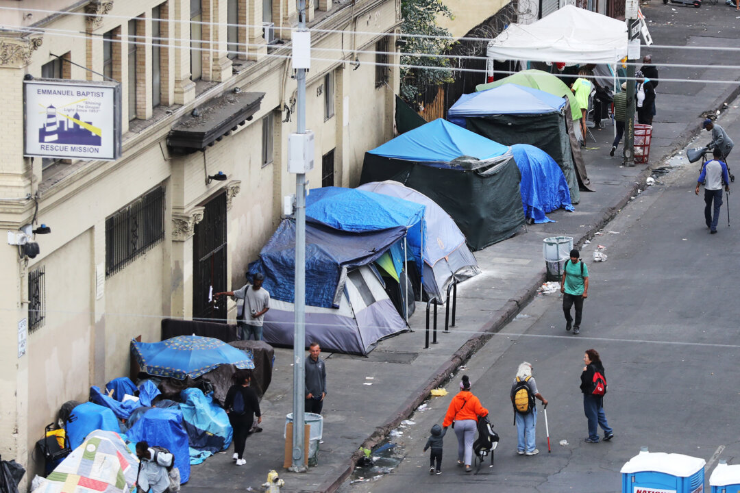 California Homeless Crisis Takes Center Stage in Political Theater ...