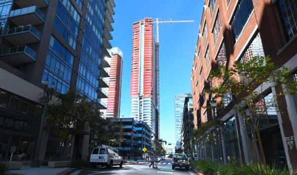 2 Men Arrested on Suspicion of Tagging Los Angeles High-Rise ...