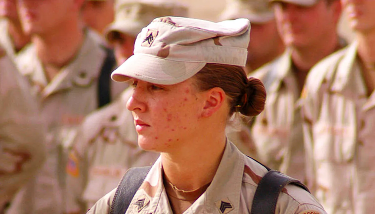 Female Army Sergeant Repels Ambush, Kills 3, Becomes First Woman to ...