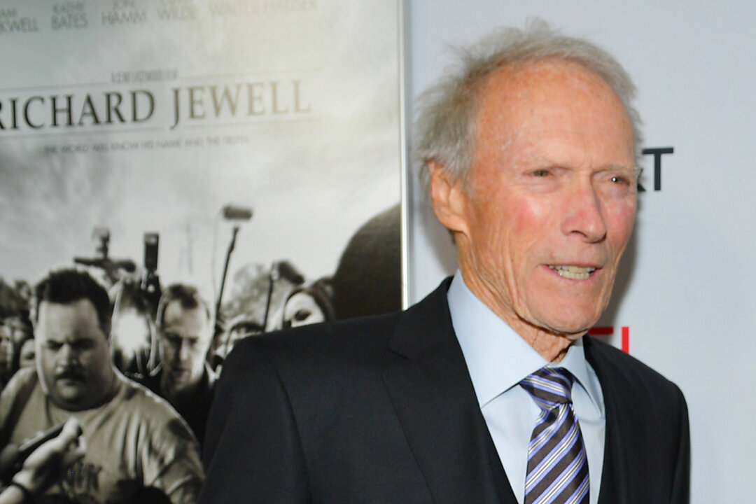 Clint Eastwood Debuts Patriotic New Film ‘Richard Jewell’ for Marines ...